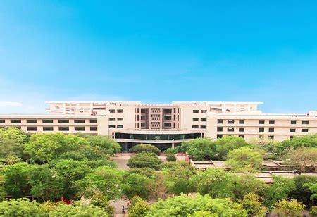 IIT Delhi Launches Certificate Program In Fundamentals Of EVs