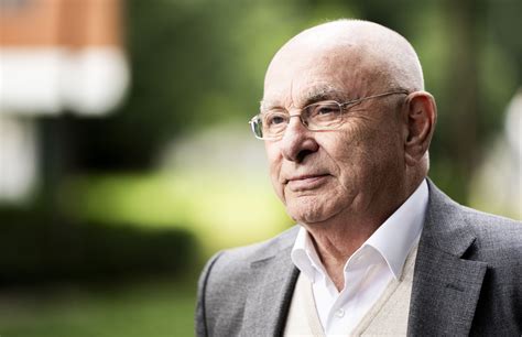 Ajax Leden Willen Dat Van Praag Excuses Aanbiedt Aan Kroes Om