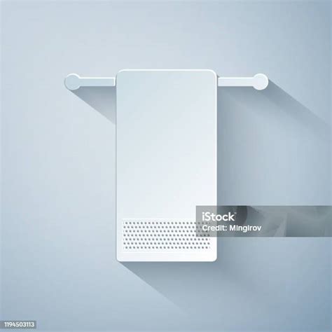 회색 배경에 격리 된 행거 아이콘에 종이 잘라 수건 욕실 수건 아이콘입니다 종이 아트 스타일입니다 벡터 일러스트레이션 3차원 형태에 대한 스톡 벡터 아트 및 기타 이미지