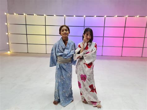 តារាចម្រៀងមាឌតូច តែខ្លឹម ធឿន បុរី សាងភាពភ្ញាក់ផ្អើលម្ដងទៀតជាមួយបទថ្មីដែលទើបនឹងចេញ Khmernote