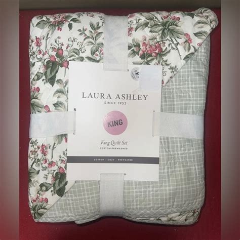Laura Ashley Bedding Laura Ashley 3 Pc King Quilt 2 Shams Set