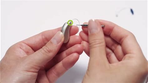 How To Replace The Receiver On A Phonak Audéo Hearing Aid Youtube