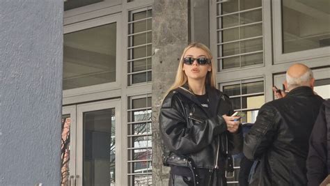 Θεσσαλονίκη Στα δικαστήρια ο Ricta για να απολογηθεί Δίπλα του η μητέρα του παιδιού του