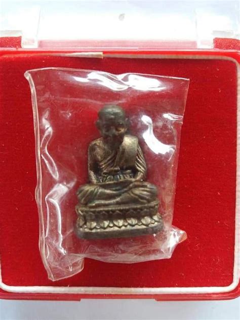 พระรูปเหมือน หลวงพ่อทวด รุ่น สร้างพระตำหนัก ร ๙ ปากพนัง สร้างบ้านให้พ่อ เนื้อเงิน ปี 2541 Ennxo