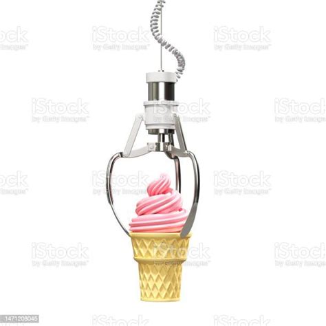 흰색 로봇 금속 발톱은 분홍색 아이스크림을 들고 있습니다 흰색 배경에 격리되어 있습니다 최소한의 여름 개념 3d 렌더링 0명에