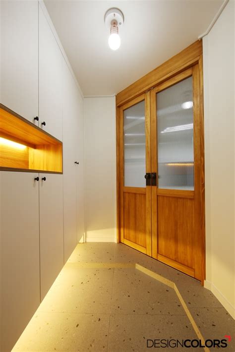 금호대우 현관 인테리어 성동구 금호동 금호대우 33평 아파트 인테리어 디자인컬러스 우드 디자이늬 포인트를 담아 디자인한 인테리어 네이버 블로그