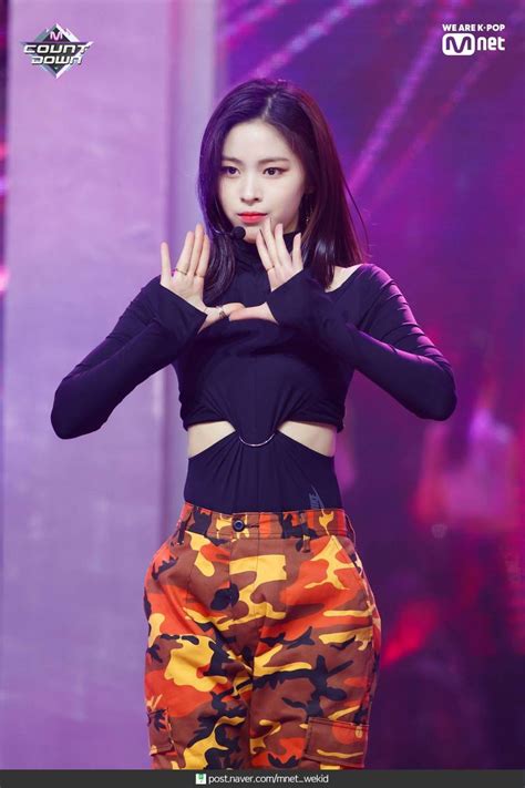 Click For Full Resolution ITZY Ryujin Dalla Dalla Debut Stage At M Countdown Stage