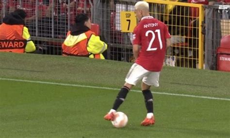 Neymar Xoay Compa Khiến Antony Phải Hổ Thẹn Bóng Đá Home Ngôi Nhà Online Của Bạn