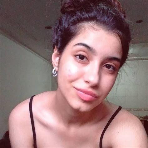 Maria Julia Zuin Medium