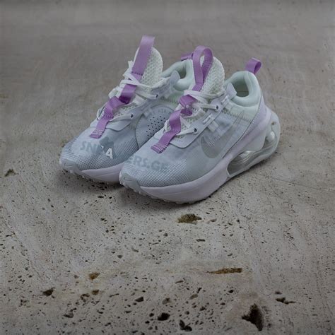 Nike Sneakers Ge ქალის ბოტასები