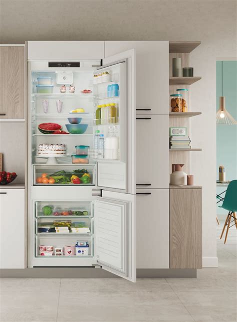 Frigorifero Combinato Da Incasso Indesit Ind 401
