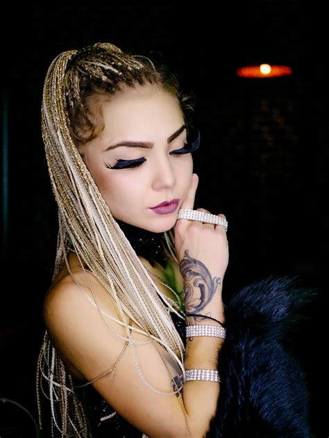 Wallpaper Blonde Girl Ass Tits Dance 1536x2048 ИринаСвергун