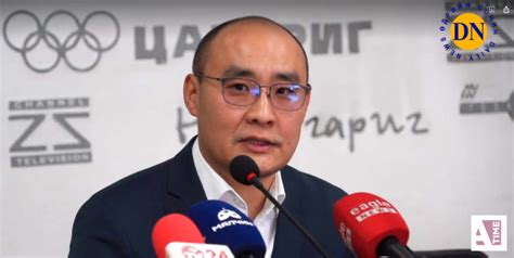 Б Баяраа Цэцийн гишүүд Үндсэн хуулийг биш өөрсдийн албан тушаалыг л