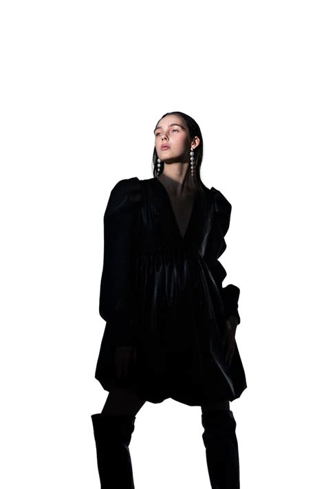 Mode Modell Png Fashion Model With Red Gowns Png Images Png Free