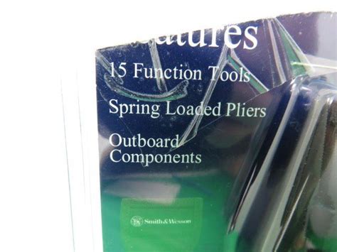 Smith And Wesson Multi Tool And Sheath 15 Function