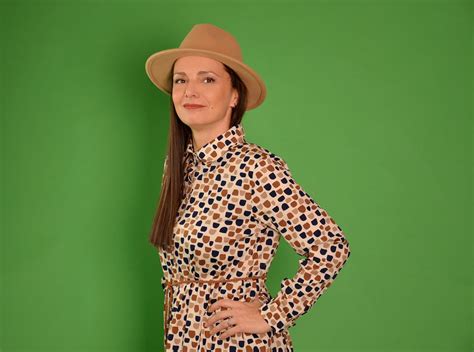 Sweet Stop Шоколадов чийзкейк със солен карамелен сос Ето ме отново Известно време бях