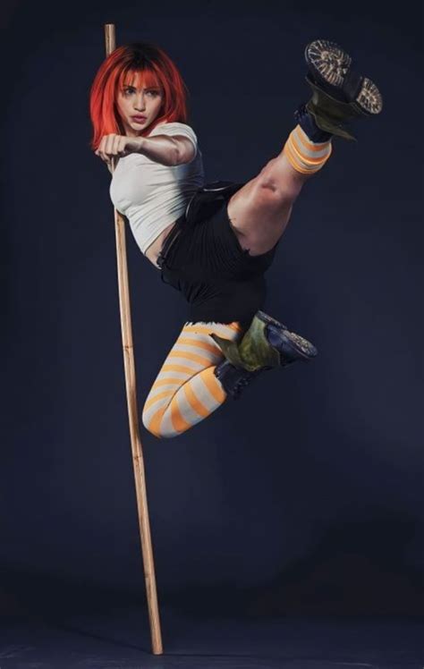 Emily Rudd Is So Hot 🔥 Rjerkofftoceleb