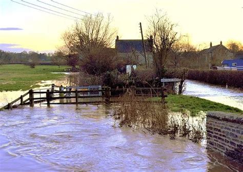 25 Pictures Of Somerset Underwater When The Floods Hit As Heavy Rain