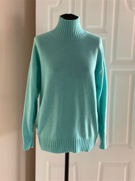 Свитер. Кашемировый свитер. Кашемир.