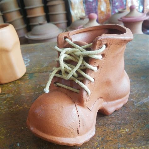 මැටි භාණ්ඩ