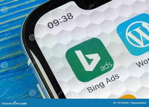 Bing Application Icon On Apple IPhone X Screen Close Up Bing Ads App Icon Bing Ads Is Online
