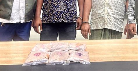 রাজশাহী সীমান্ত থেকে হেরোইন এনে ঢাকায় বিক্রি গ্রেপ্তার ২