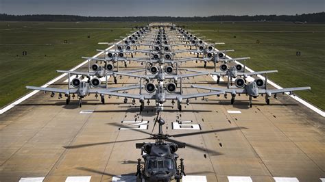 Wallpaper Many A 10c Thunderbolt Ii Aircraft Runway 10 Warthog 5120x2880 Wallpaper