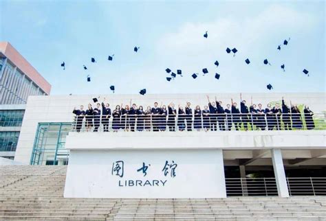 2021级新同学 欢迎走进华中农大图书馆遇见真我认识世界 活动