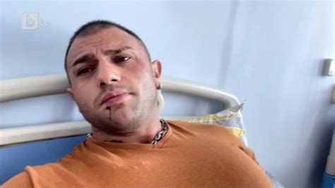 Работник от преобърналия се автобус Подадох сигнал на 112 но никой не дойде Новини бг