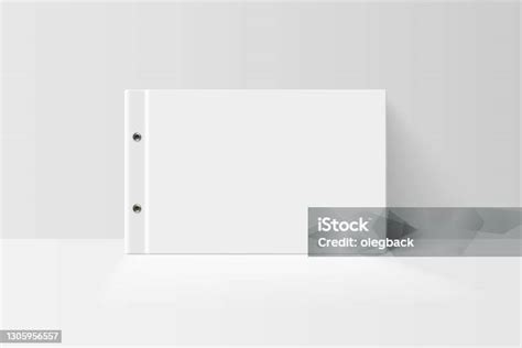 소책자 또는 노트북 모의 책 벡터 일러스트의 빈 흰색 표지 화이트 카탈로그 앨범 또는 저널 디자인 프레젠테이션의 소프트커버 사진첩에 대한 스톡 벡터 아트 및 기타 이미지