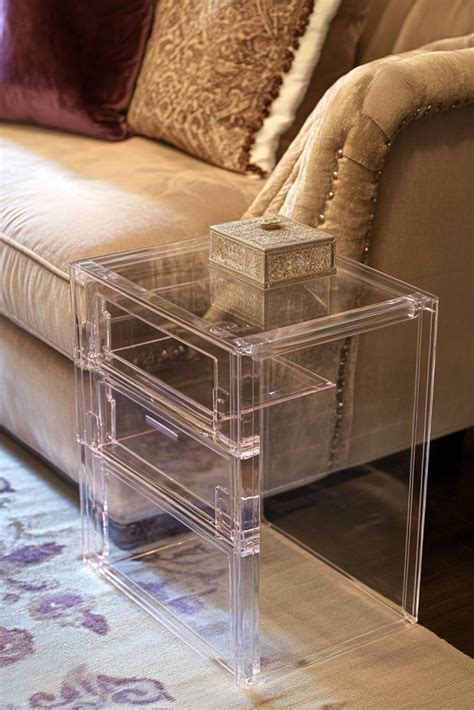 19 Plexiglass Decorating Ideas For Modern Displays Shower Redefined