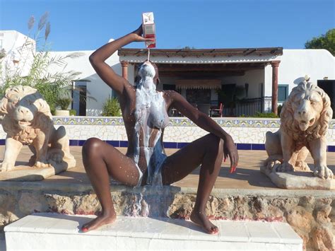 Women Pouring Liquids On Themselves Page 16 Freeones Forum The