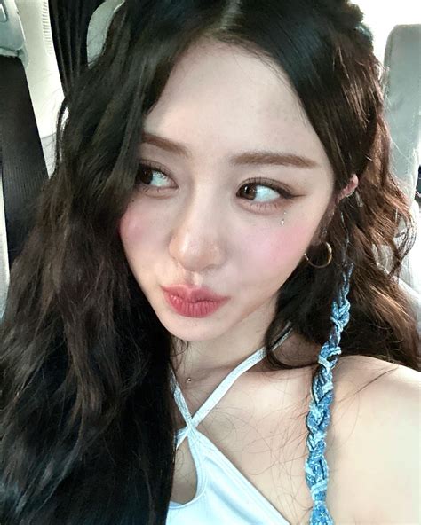 [잡담] 르세라핌 허윤진 셀카 올라왔다 인스티즈 Instiz 연예 카테고리