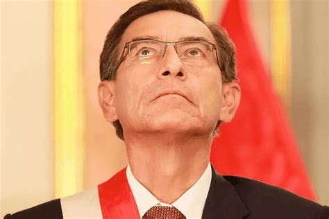 Martín Vizcarra Fue Despedido Por Su Hermano Al No Poder Viajar A