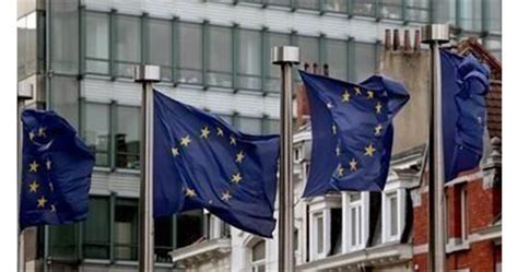 ЕС Мигрантите трябва да пишат след като се върнат по домовете си