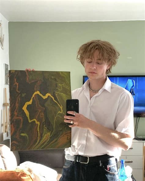 Pin By La On Rosy Pretty Boys Pretty People Cute Guys