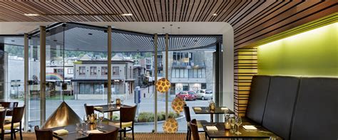 Dining Novotel Queenstown Lakeside