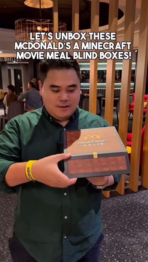 Minecraft Mini Figure Surprise Blind Box Toy Opening Pt1 Youtube Minecraft Mini Figures