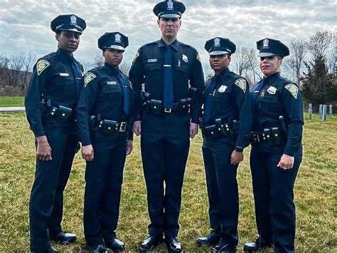 5 Newly Minted New Haven Police Officers Includes 4 Women Of Color