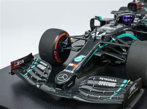 1 12 Minichamps 2020 Formula 1 Lewis Hamilton Mercedes Amg F1 W11 44
