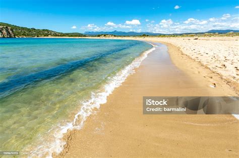 Voidokilia 해변 그리스 문자 오메가 펠로폰네소스 그리스의 모양지중해 지역의 메시니아에서 인기있는 백사장과 푸른 맑은 물 해변 0명에 대한 스톡 사진 및 기타 이미지