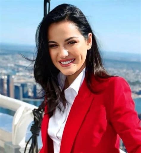 Maite Perroni 2 Barrio