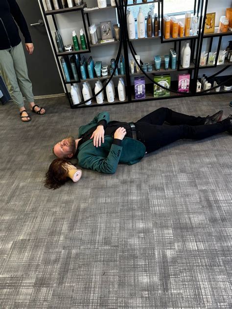 Looks By Laura Looks By Laura Added A New Photo