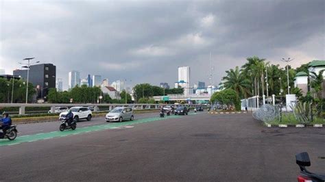 Jelang Aksi Bem Si Tolak Uu Cipta Kerja Jalan Gatot Subroto Depan