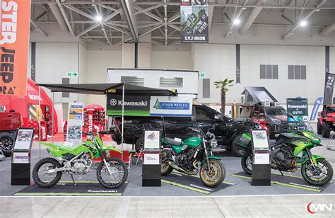 포휠 팝업 캠퍼와 가와사키 모터사이클 전시 한국이륜차신문