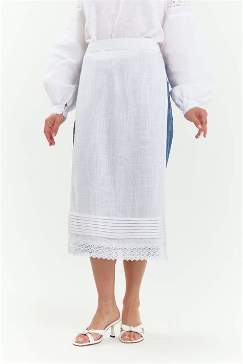 Фартух білий лляний з мереживом