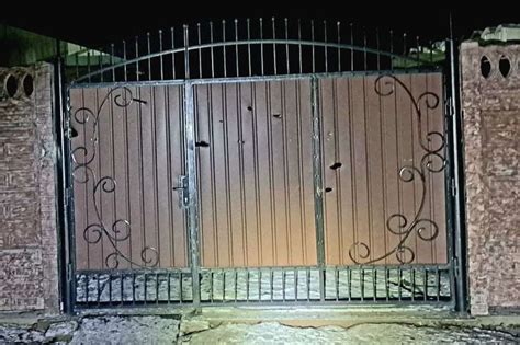 Ворог тричі гатив по Марганцю і Нікополю в ніч на 24 січня понівечено медзаклад будинки