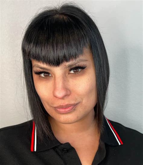 17 Best Angled Bob With Bangs Ideas For Your Hair Type