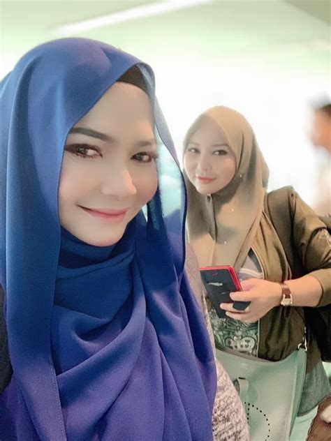 Pin By Syah On Test Hijab Chic Beautiful Hijab Hijab