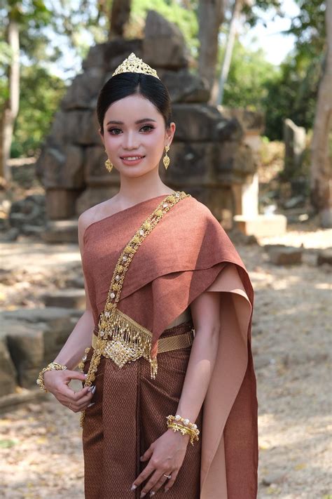 ជាងផាត់ មុខកូនក្រម៉ុំចល័ត ជាងផាត់ មុខកូនក្រម៉ុំចល័ត